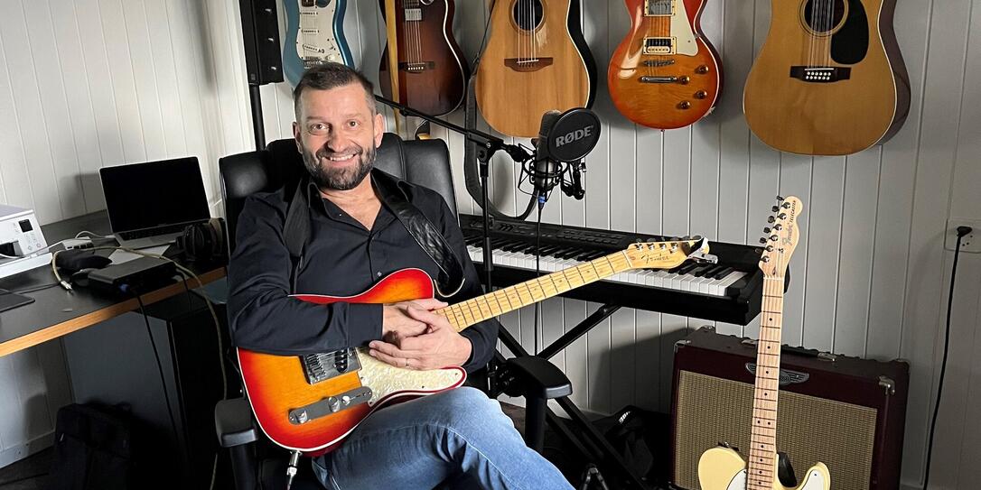 «Rossos» Song neben jenen von Schweizer Stars gelistet - Vaterland online