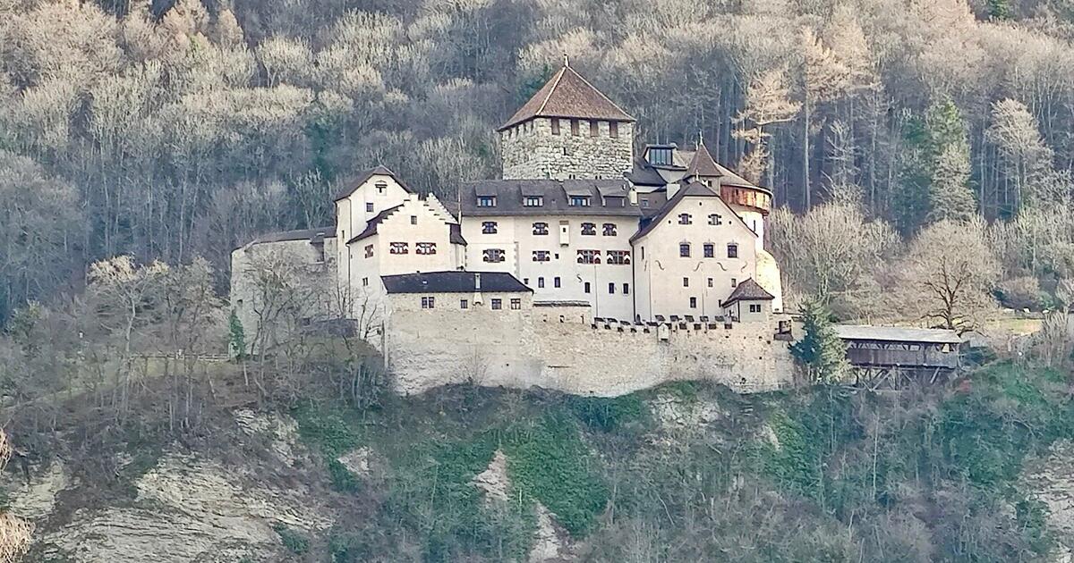 Neujahrsempfang auf Schloss Vaduz - Fürst-Franz-Josef-Strasse gesperrt ...