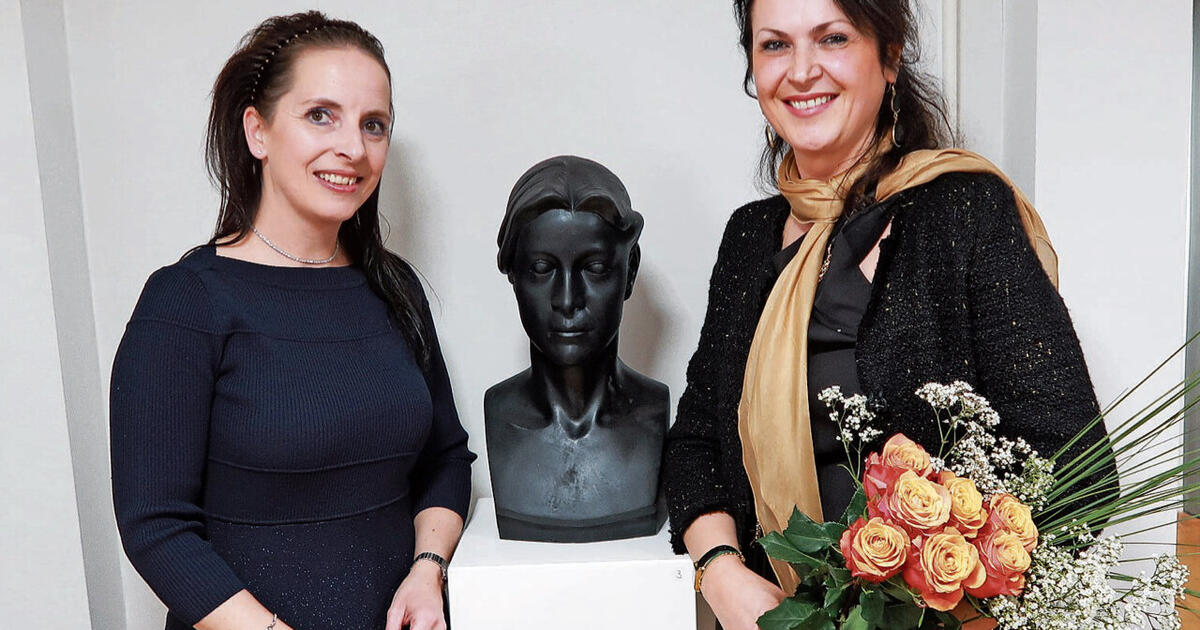 Julia Kaiser präsentiert scheinbar Gegensätzliches als Einheit ...