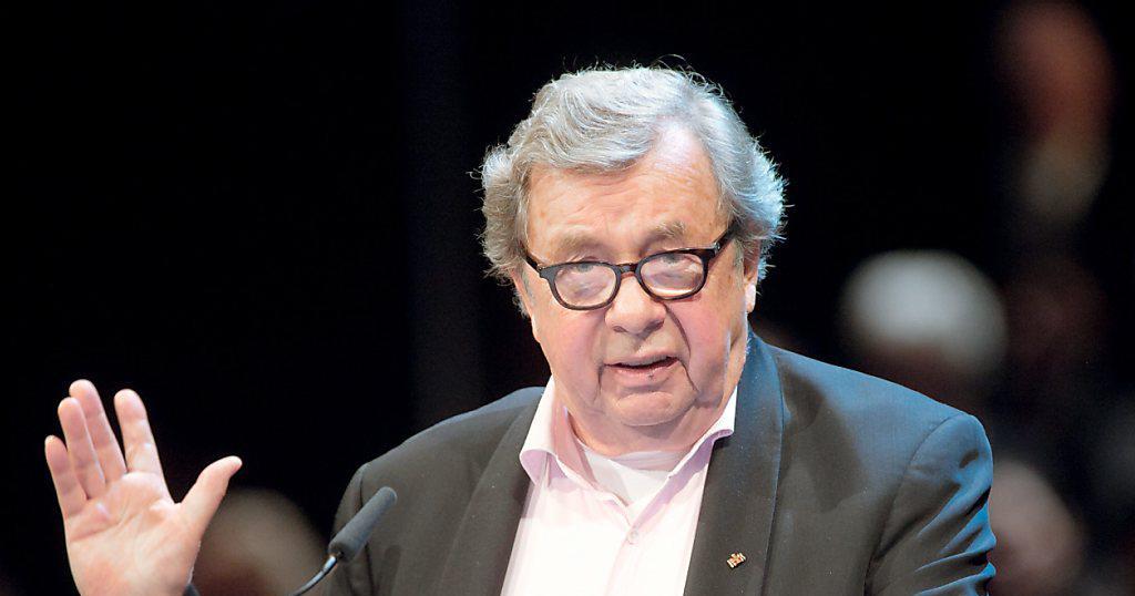 Literaturkritiker Karasek ist tot - Vaterland online